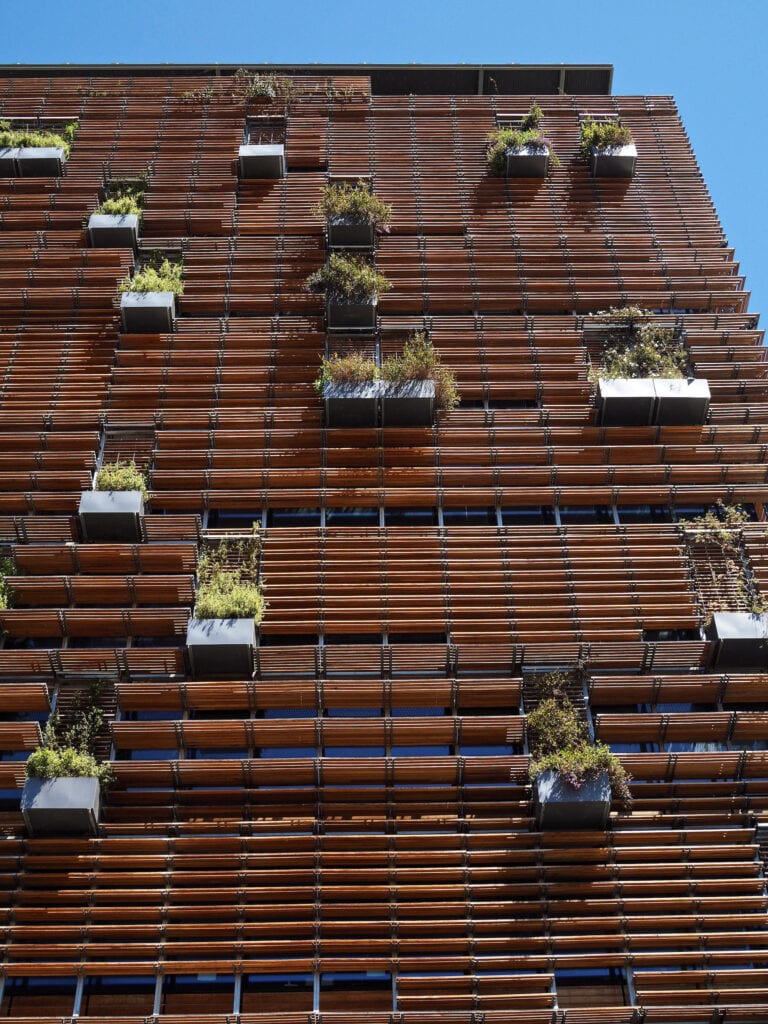 Canberra, Australian Capital Territory. - Walkers Journal